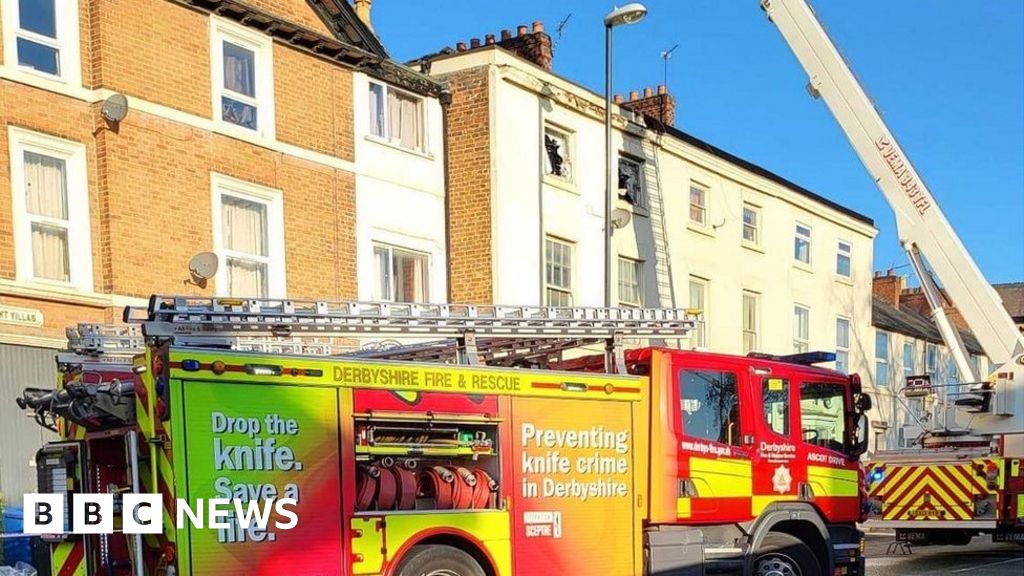Cannabis plants found as crews tackle Derby fire - BBC News