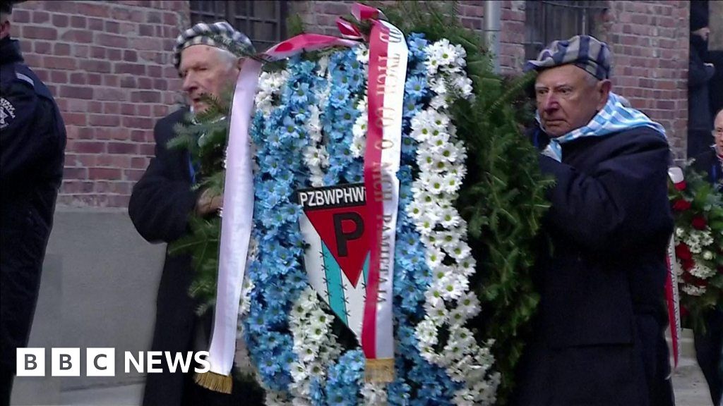 Auschwitz survivors lay wreaths on 75th anniversary of liberation - BBC ...