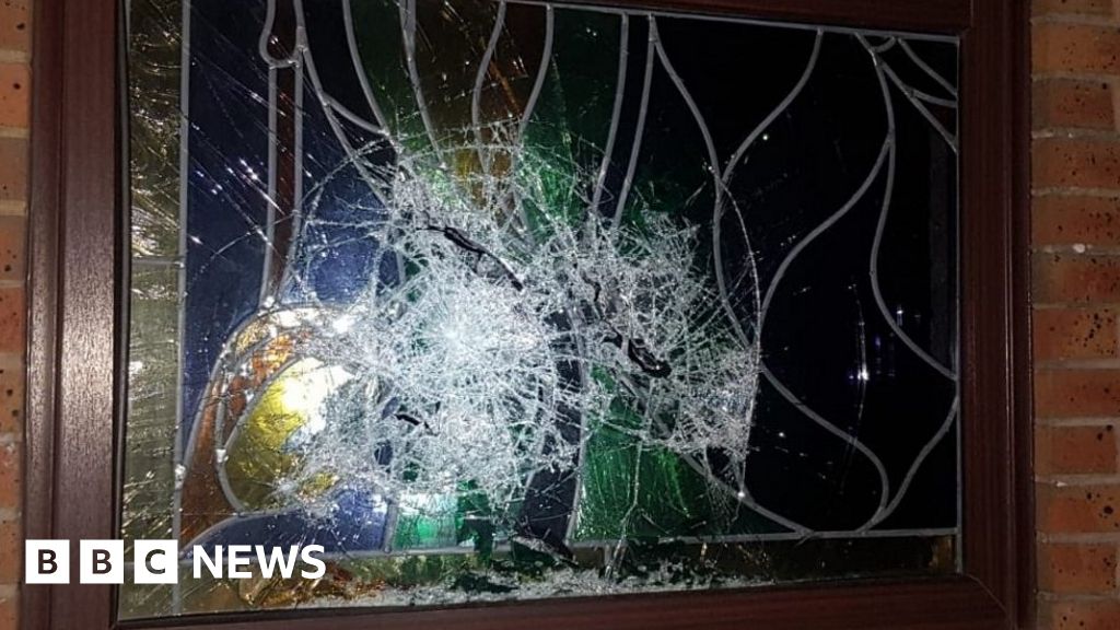 Whitefield Jewish cemetery vandalism treated as 'hate crime' - BBC News