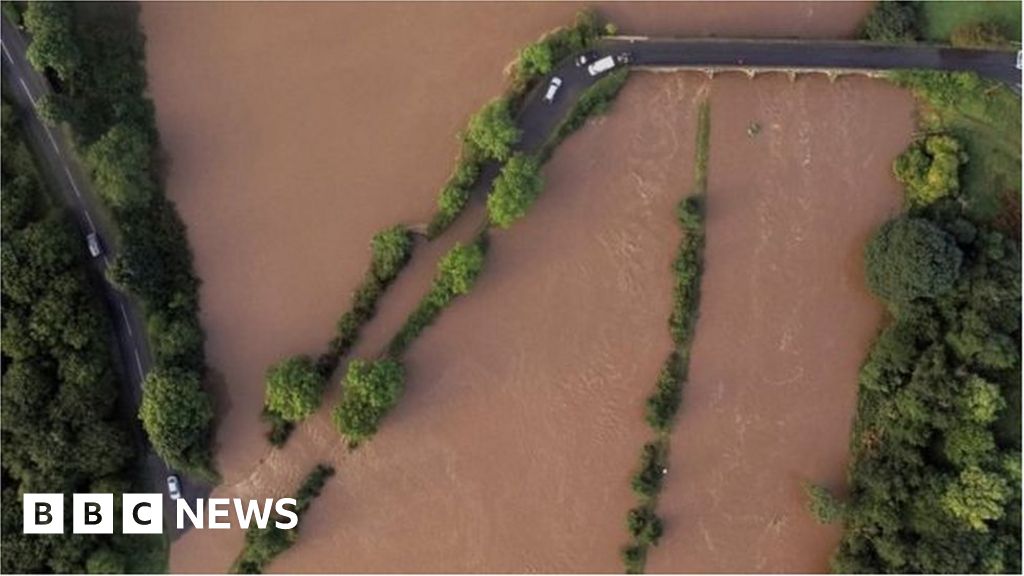 Northern Ireland floods: Half a million pounds for rivers - BBC News