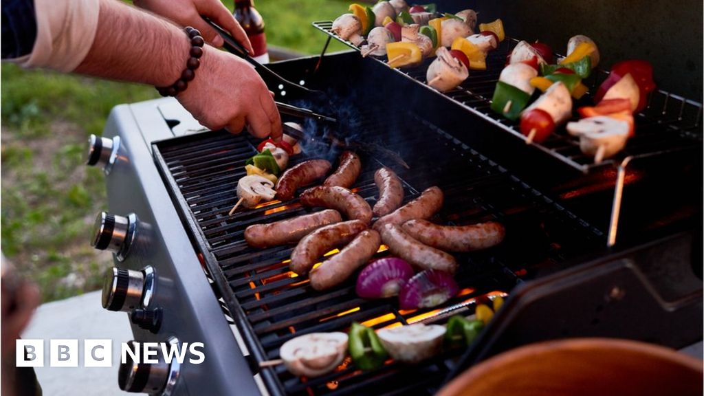 Brexit: UK's request on meat ban 'gives chance for calm'