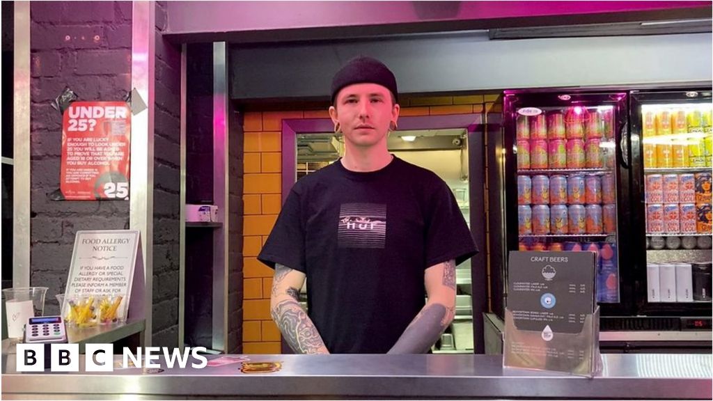 Manchester restaurant cuts opening hours to ensure survival - BBC News