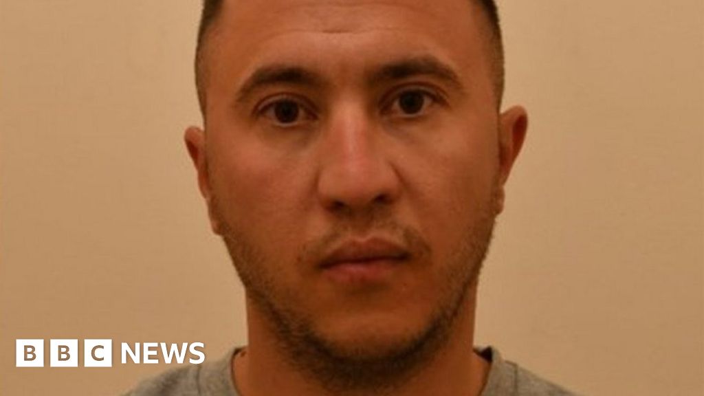 Wallingford man guilty of murdering wife in stab attack - BBC News