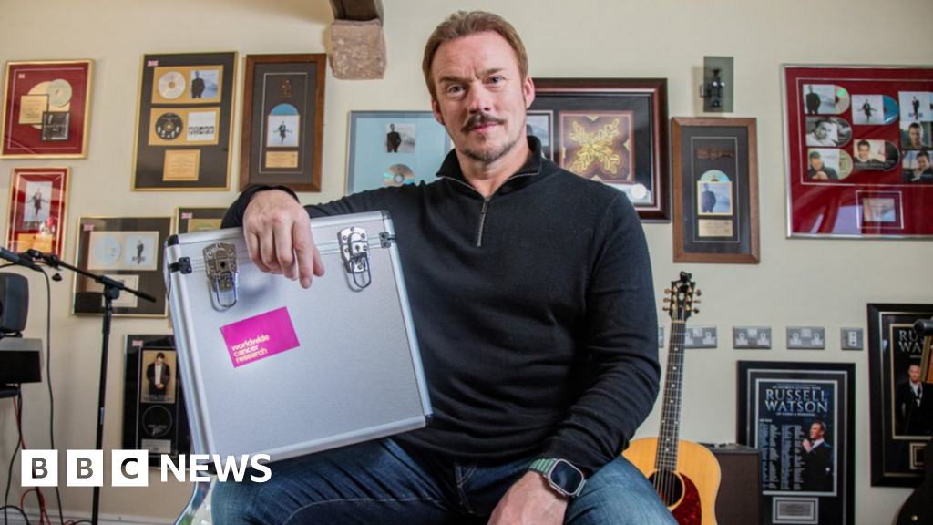 Russell Watson creates medley in his will for cancer charity - BBC News