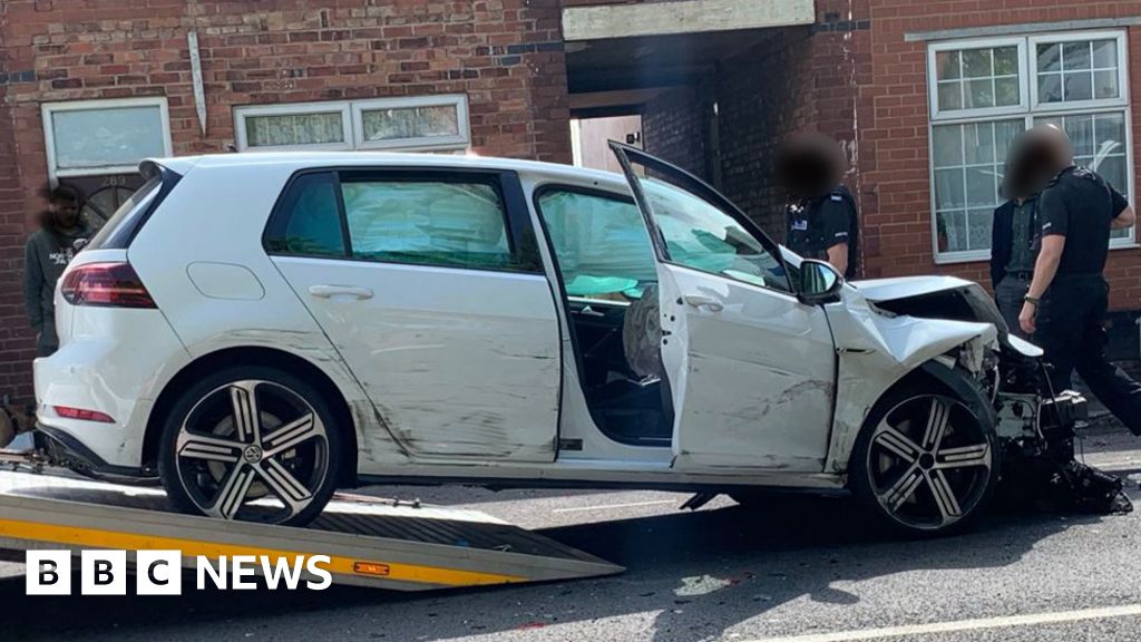 Police Cars Rammed In Walsall Before Seven Vehicle Smash