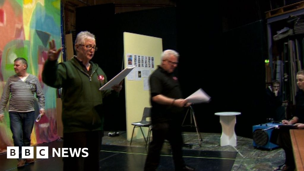 Belfast actors team up with the Royal Shakespeare Company - BBC News
