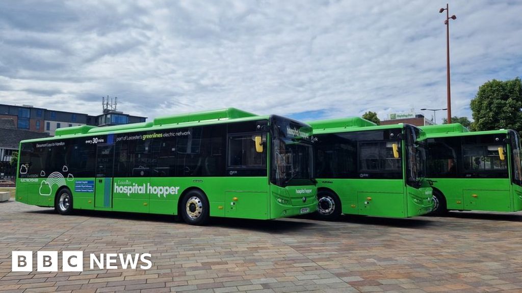 Leicester passengers to receive new free bus service - BBC News