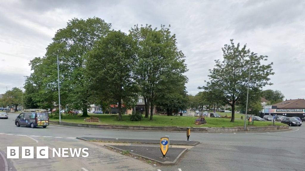 Knotty Ash crash: Woman arrested after man dies - BBC News