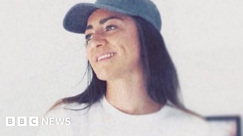 Brooke Morris inquest: Rugby player drowned after night out - BBC News