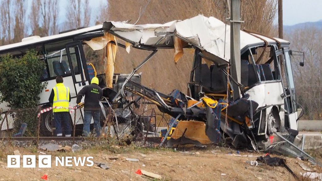 French bus crash: Death toll rises to five as police look for cause ...