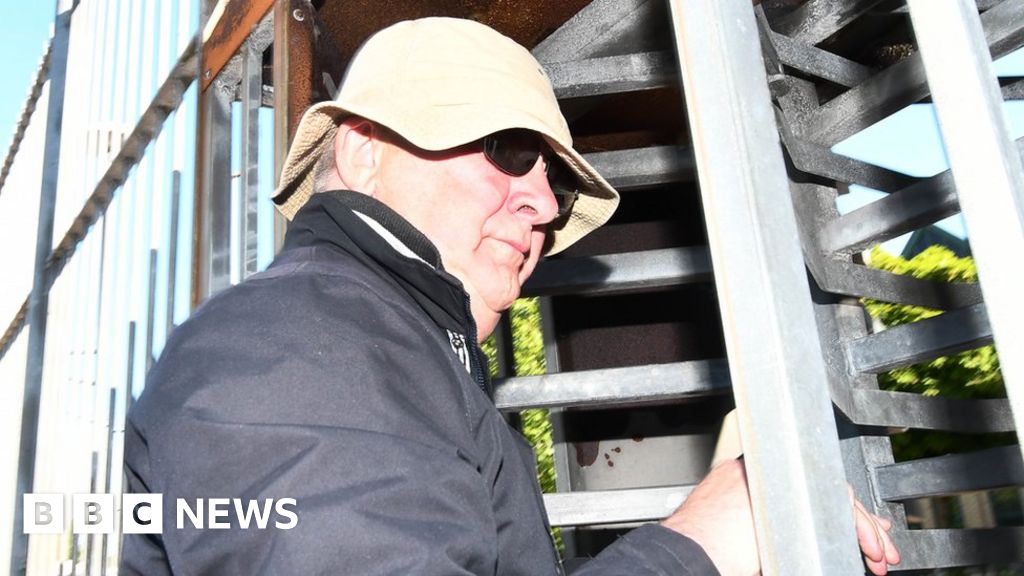 Ex-teacher Patrick Carton jailed for indecent assaults - BBC News