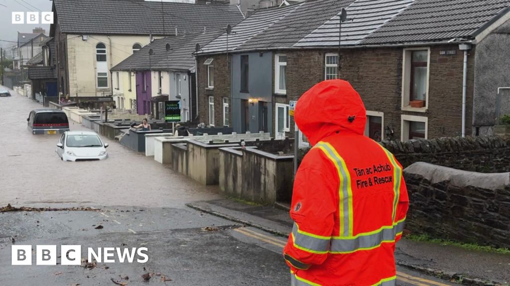 Flooded homes in Pontypridd bailed out as Storm Bert causes chaos - BBC ...