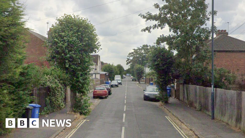 Allenton: P﻿olice launch investigation after reports of gunshots - BBC News