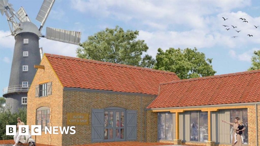 Extra £1.2m to be spent on Lincolnshire windmill restoration - BBC News