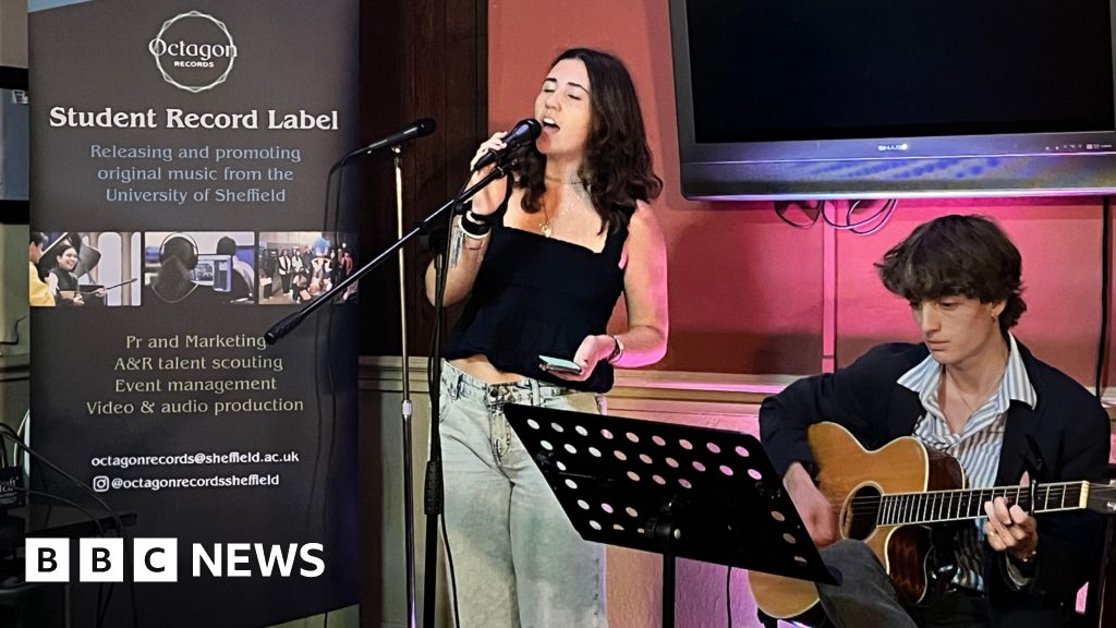 Sheffield students launch record label to help new artists - BBC News