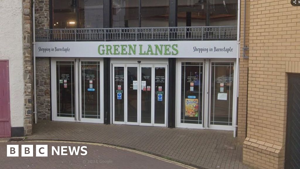 Plans approved to make north Devon toilets stoma-friendly - BBC News