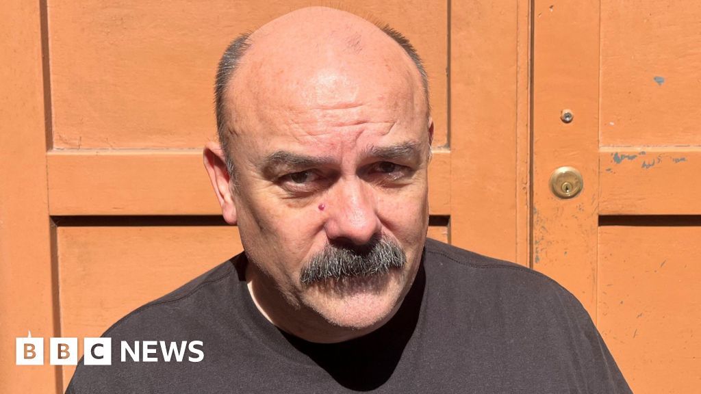 David Ervine: Actor Paul Garrett on becoming the politician - BBC News