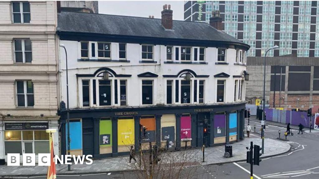 Thousands sign petition to save historic Birmingham hotspots - BBC News