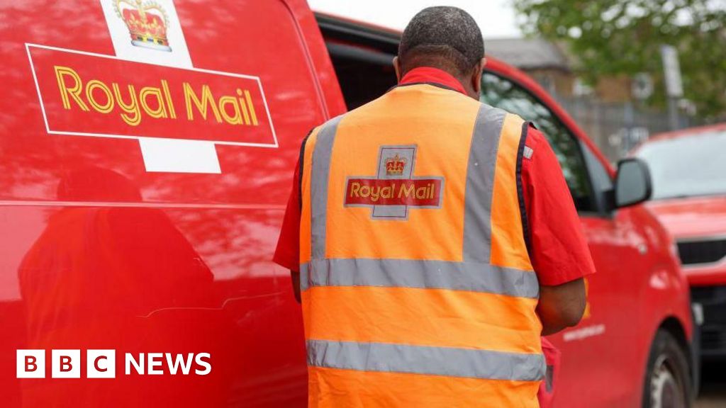 Derry: Christmas postal delays were 'out of control', union says - BBC News