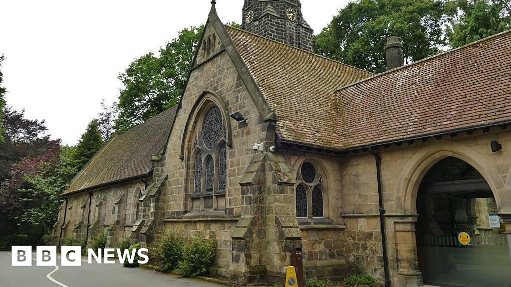 Cremations at Lawnswood suspended due to structural problems - BBC News