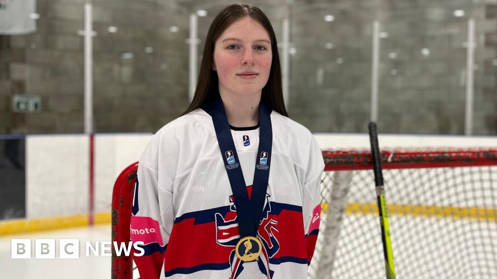 Gold hopes as Dumfries Ice Bowl stages 10th international event