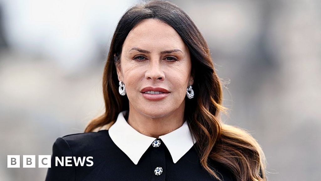 Netflix chief: Emilia Pérez controversy a 'bummer' - BBC News