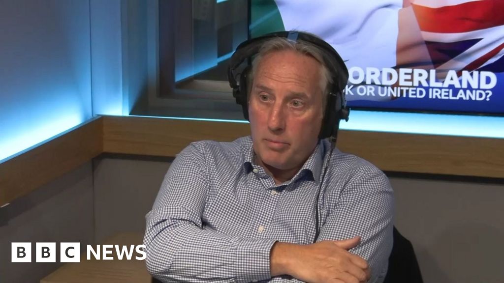 Ian Paisley: 'Mind is open' to united Ireland. - BBC News