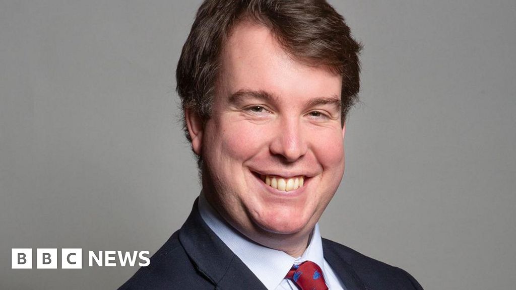 Gareth Lewis: Are bet scandal-hit Tories facing Welsh wipeout? - BBC News