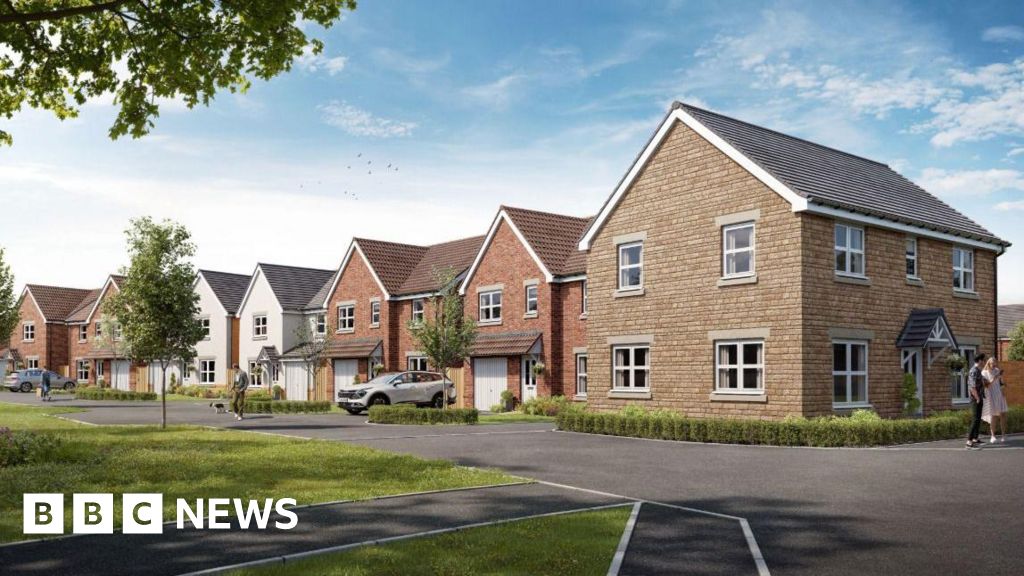 Latest phase of 1,000 home development in Warminster outlined - BBC News