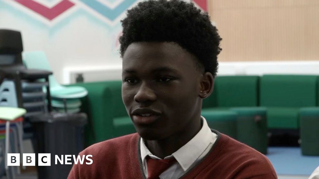 Cardiff high school phone ban helps pupils feel safer