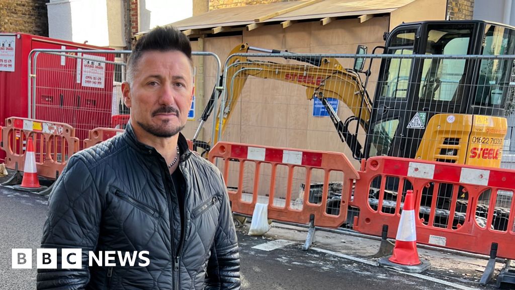 Ramsgate family forced out of home due to collapsed sewer - BBC News