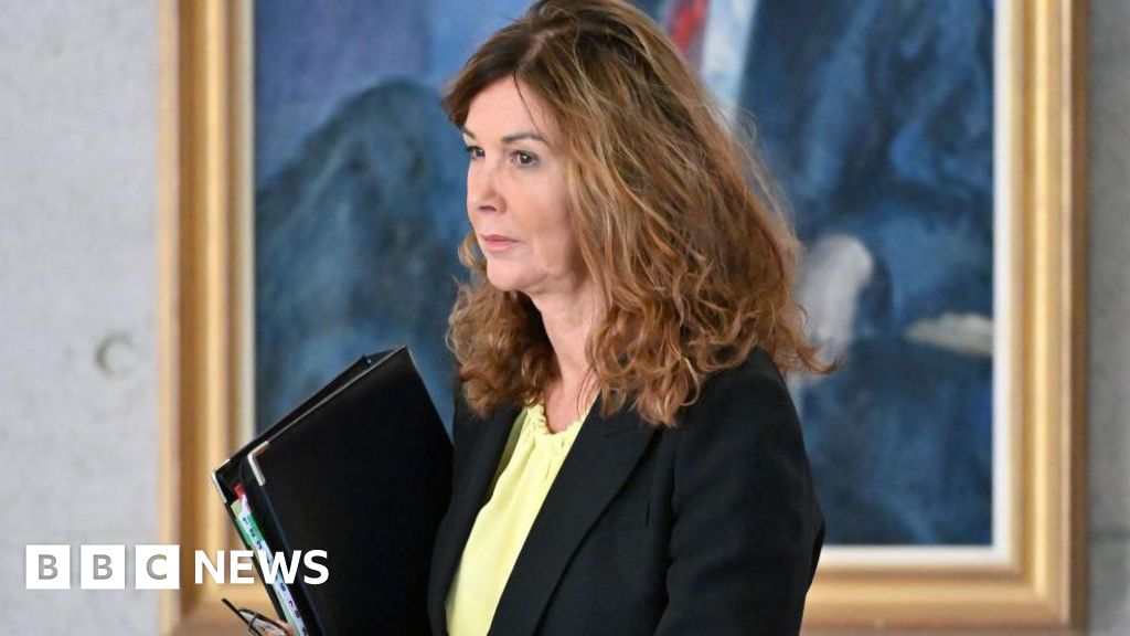 Lord advocate Dorothy Bain again defends her actions over Murrell memos