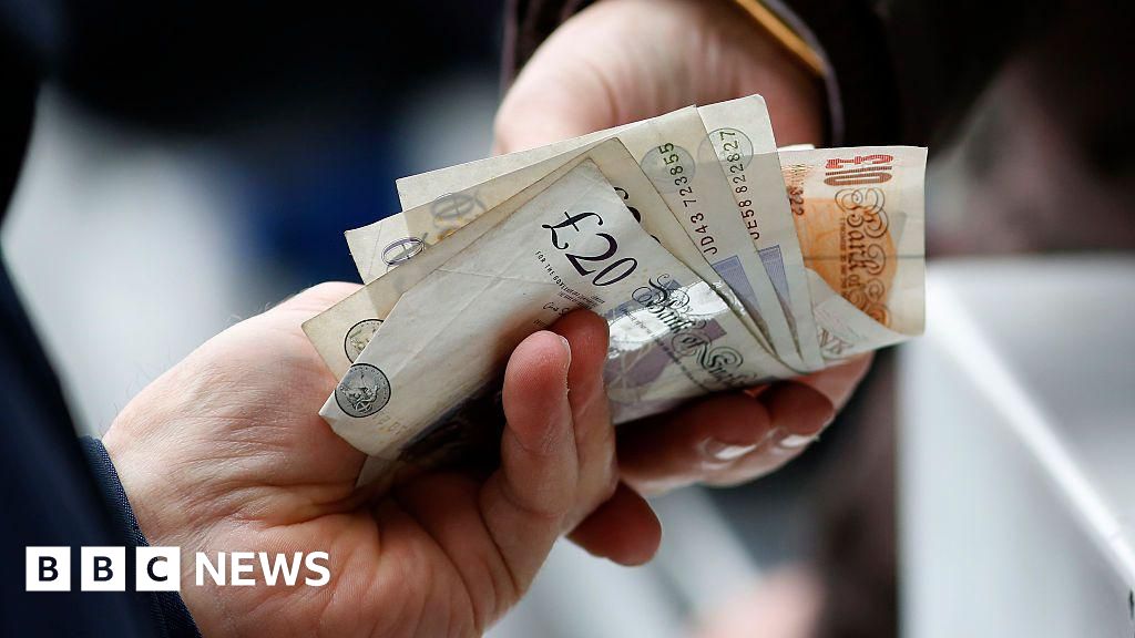 Bogus police officers scam two Skegness residents out of savings