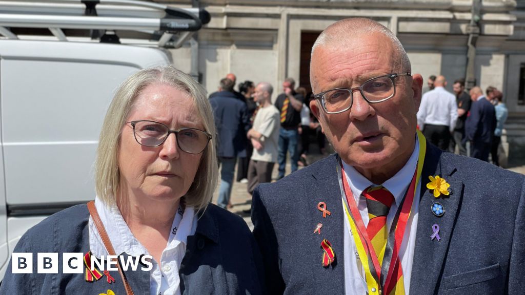 Blood report made me feel 'numb' - Somerset mother - BBC News