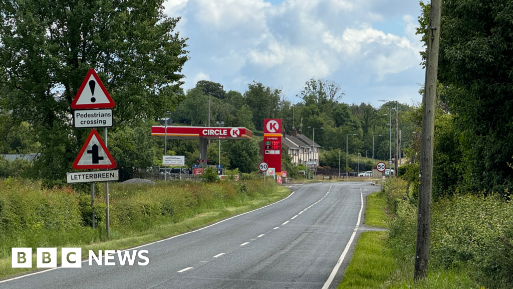 Letterbreen: Man held over suspected explosive device found in Louth ...