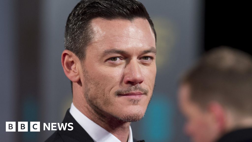 Actor Luke Evans on boundary-breaking James Bond links - BBC News