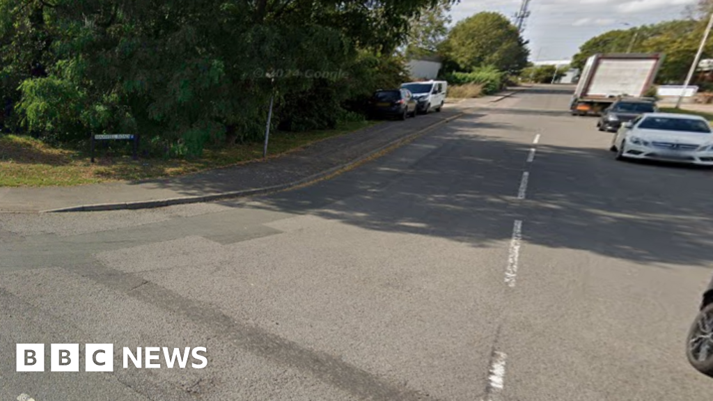 Lorry driver in Peterborough attacked man with ratchet - BBC News