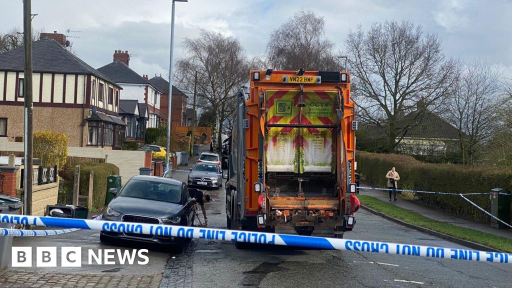 Stoke-on-Trent: Three held after refuse workers attacked