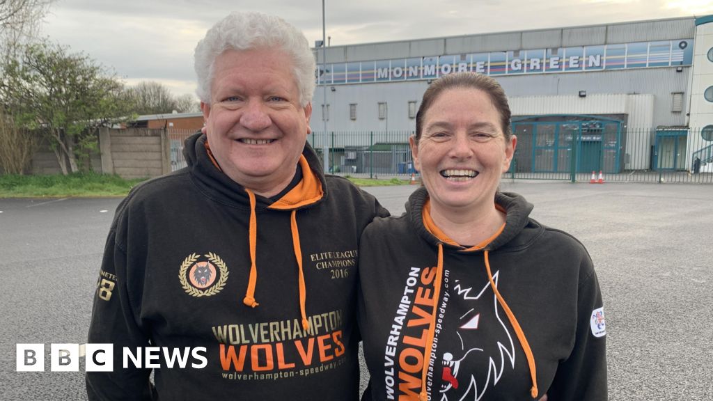 Married speedway fans join bid to save Wolverhampton track - BBC News