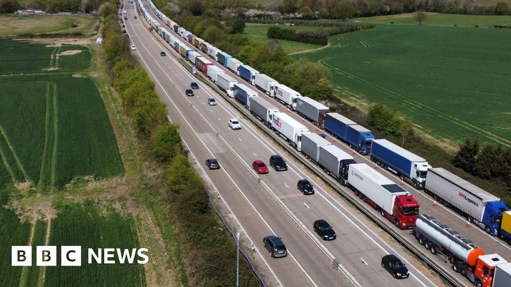 M20: Kent motorway reopens after Operation Brock controls end - BBC News