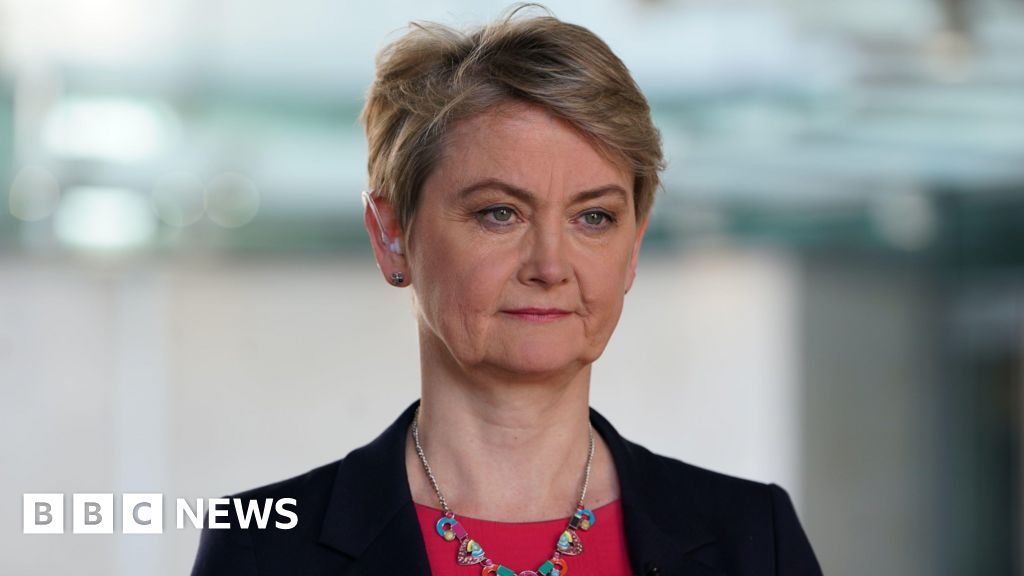 Wales will not get police powers from Labour, says Yvette Cooper - BBC News