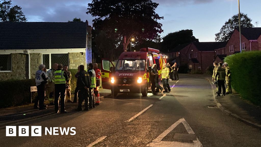 Firefighters tackle blaze at derelict Meltham Durker Roods Hotel