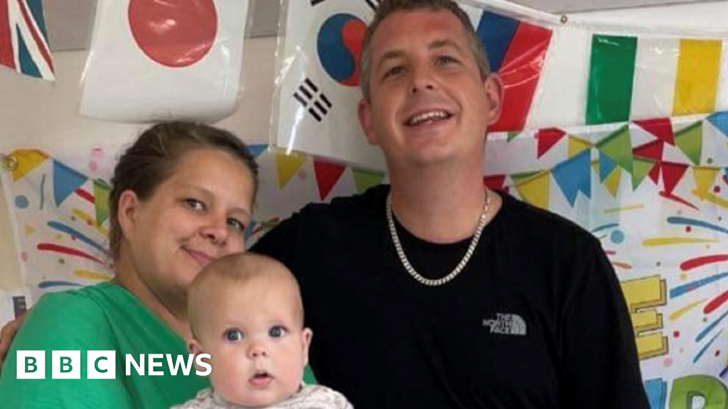 Hayle family mourn ‘much-loved’ dad found dead after crash - BBC News