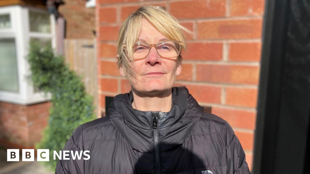 Stoke-on-Trent residents 'angry and upset' over Meir Park tree felling