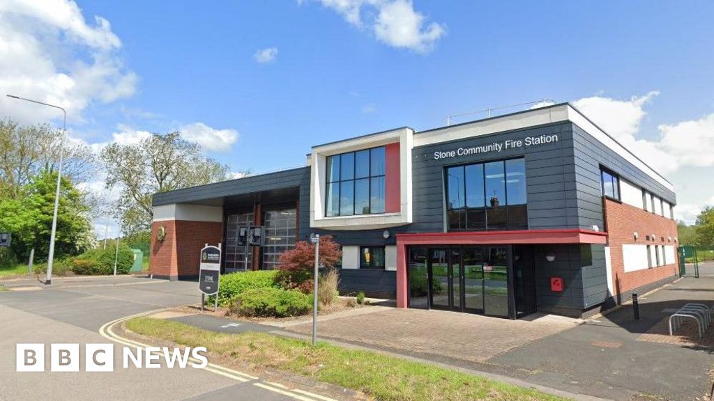 Stone police set to use town's fire station as a base - BBC News
