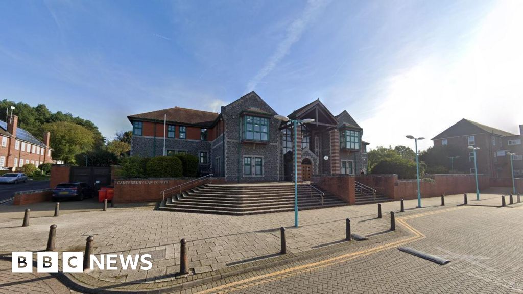 Burglar accused of fleeing Canterbury court sentencing charged