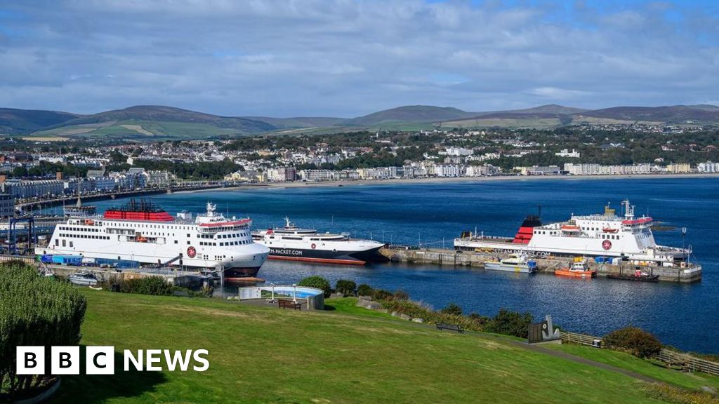 'Rise in incidents' leads to Manx ferry child supervision rules