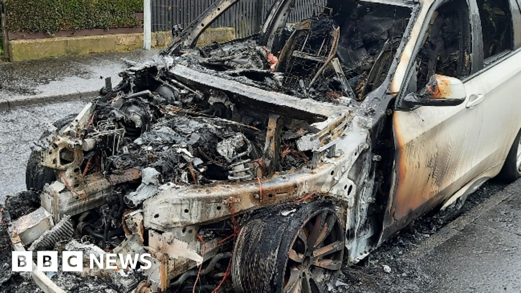 Londonderry: Two cars destroyed in suspected arson attack