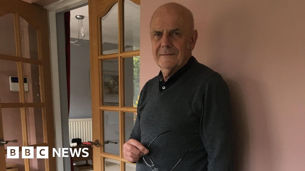 Stoke-on-Trent: Walking footballer saved by nurses after collapse - BBC ...