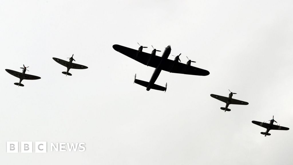 Battle of Britain Memorial Flight to miss Trooping the Colour - BBC News